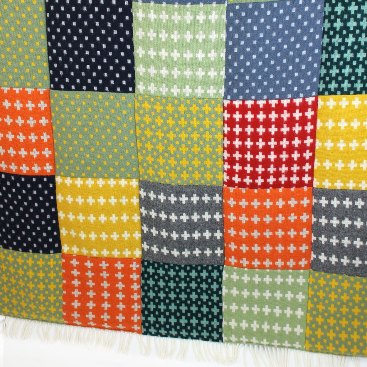 Patchwork Throw Cross & Dot