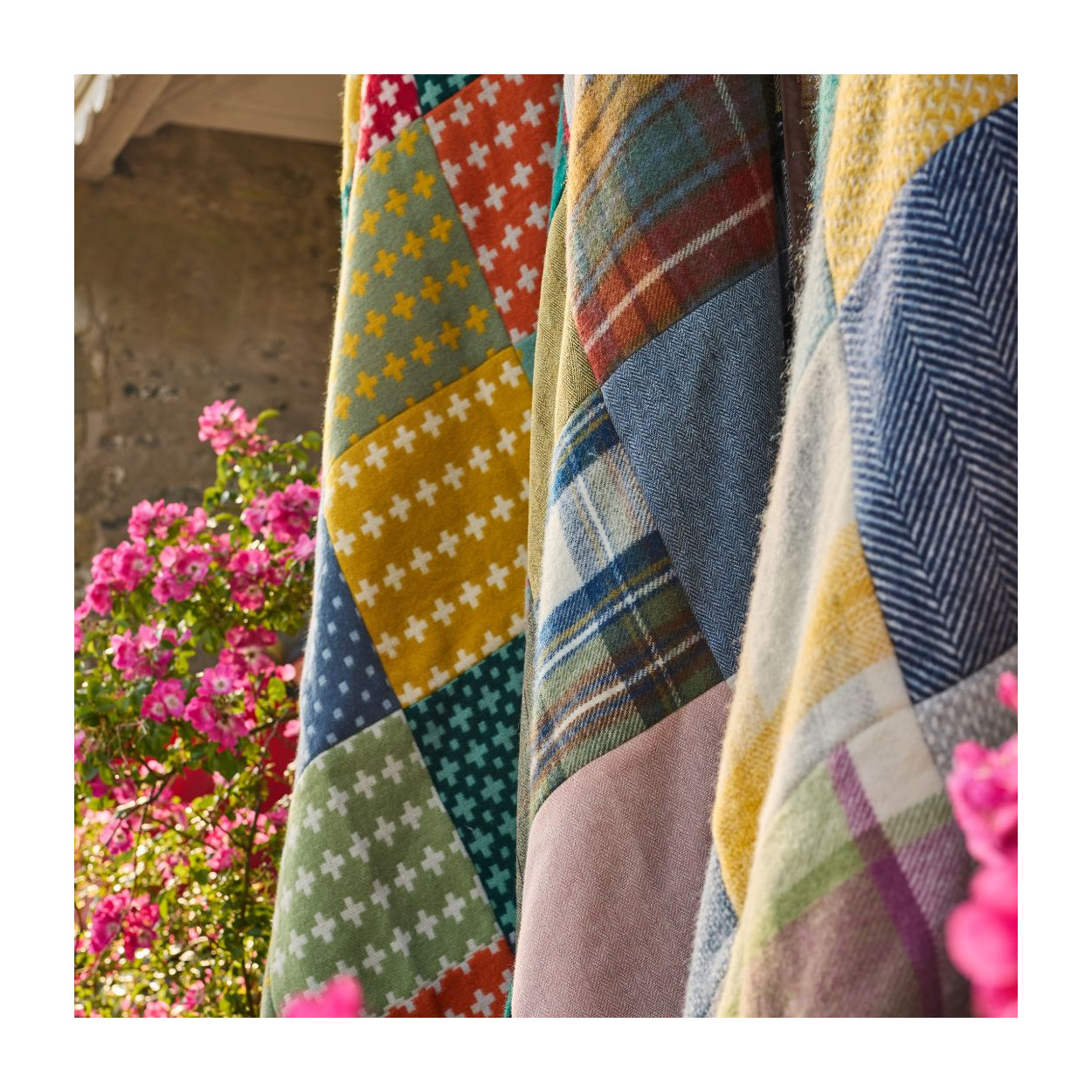 Patchwork Throw Cross & Dot